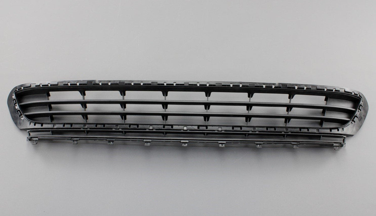 VW Golf MK7 2013-16 centre lower front bumper grille 5G0853677 9B9 ...