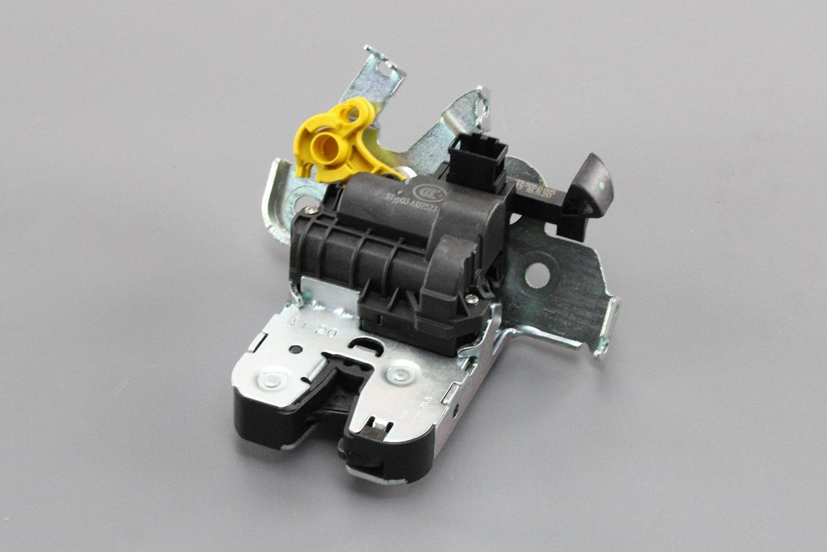 Audi Skoda SEAT rear boot hatch lid lock with microswitch 4M0827506D ...