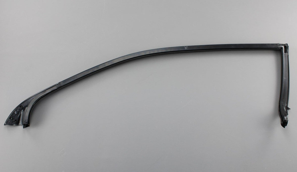 VW Golf R MK7.5 2017-on front bumper bracket guide (right) 5G0807724L ...