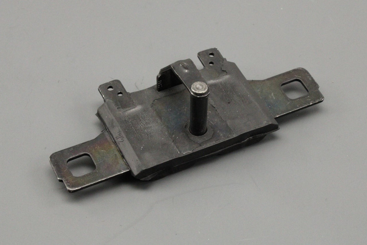 Audi Q7 Q8 RSQ8 tailgate boot lid lock striker catch 80A827507A ...