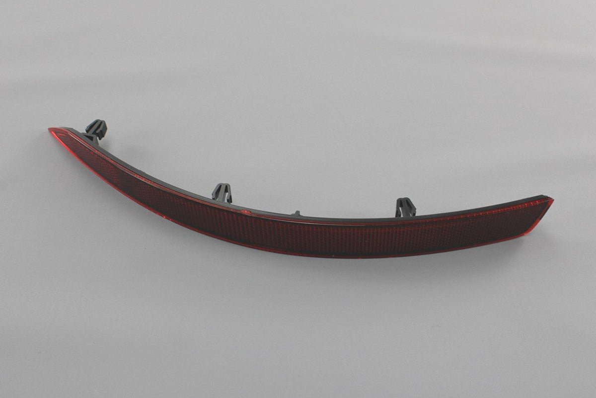 Skoda Octavia 2013-on Rear bumper reflector (left) 5E5945105A ...