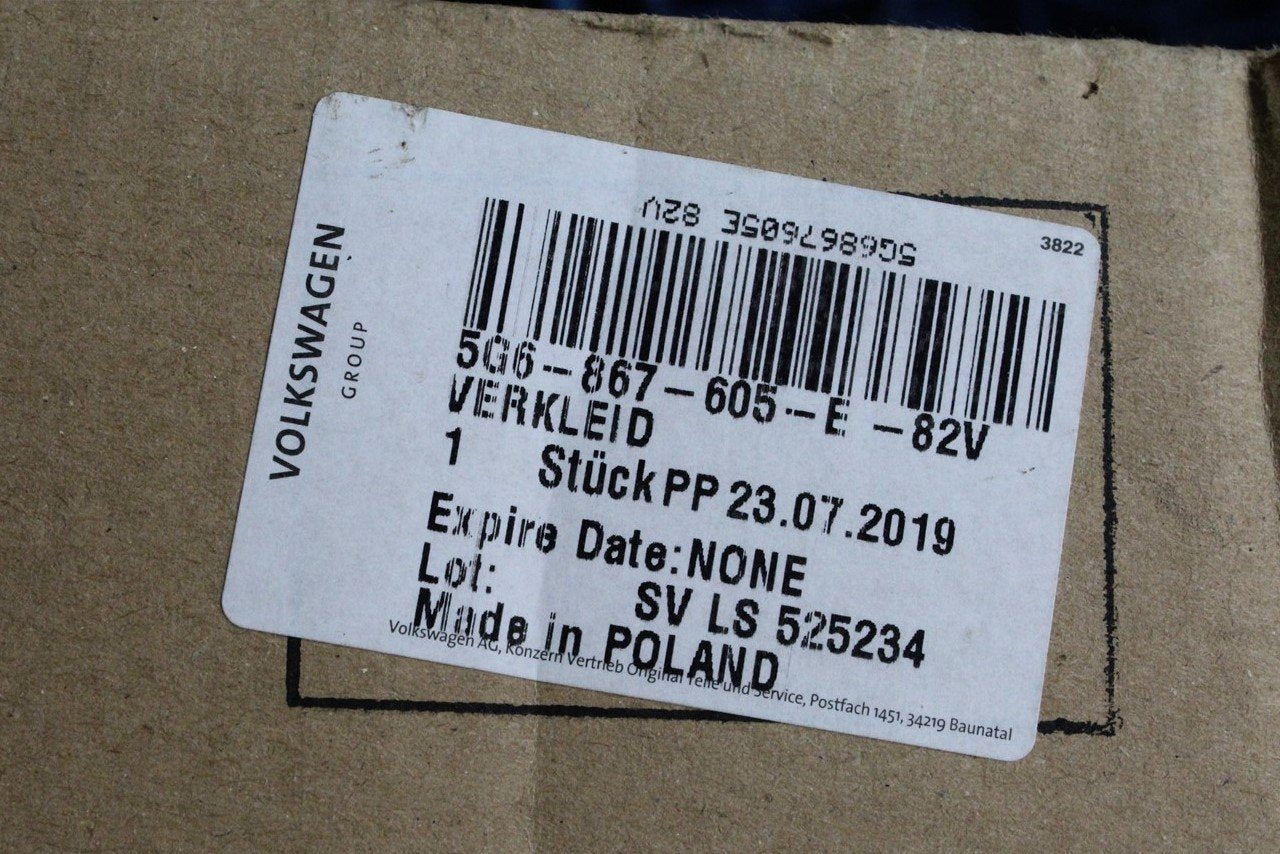 VW Golf MK7 MK7.5 tailgate boot lid interior trim panel 5G6867605E ...